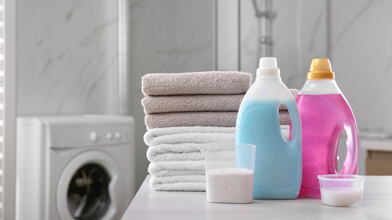 Here's what you can substitute for laundry detergent