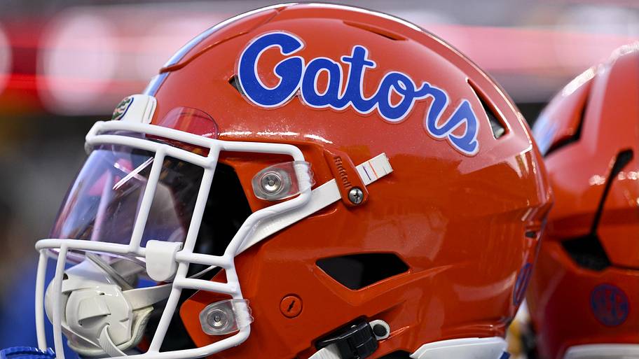 Florida 'pushing hard' to flip OU commit Tra'Von Hall ahead of official ...