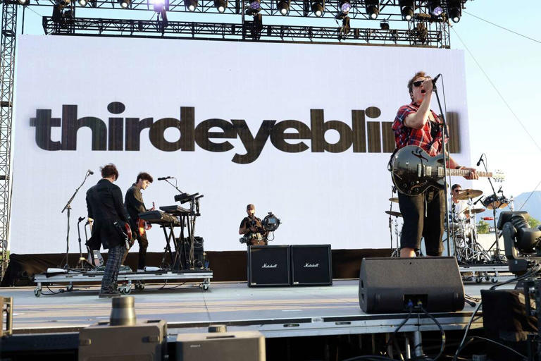 '90s rock band Third Eye Blind to play CT's Mohegan Sun Arena in July