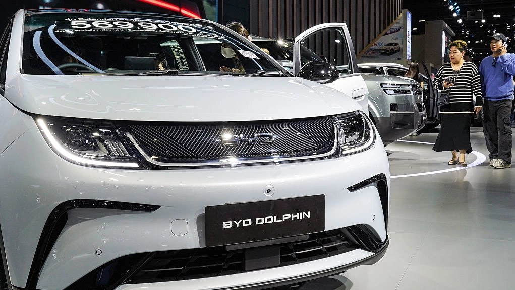 BYD unveils Dolphin G DM-i with 621-mile range for Europe
