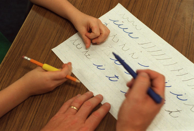 Cursive instruction expanding to all Baltimore County 2nd, 3rd graders