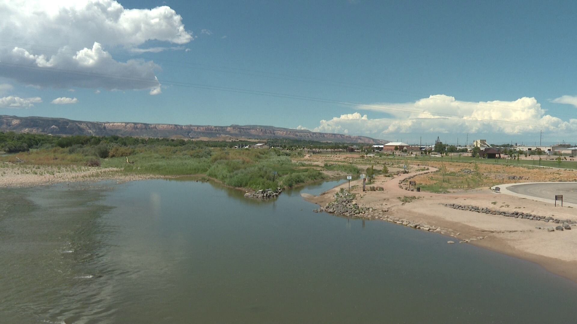 Polis signs bill to expand outdoor access across Colorado