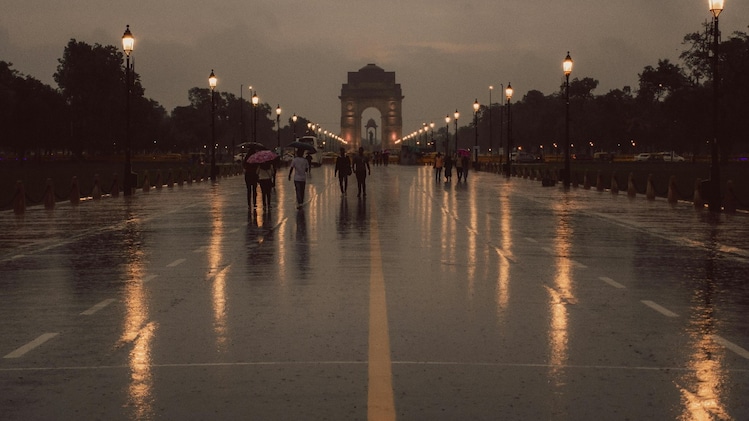 Relief from heatwave soon? Monsoon nears Northwest India as dust storms ...