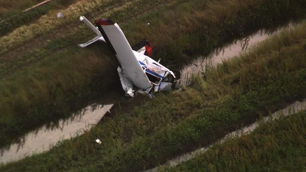 Small plane crashes at Sonoma Valley Airport; 3 injured