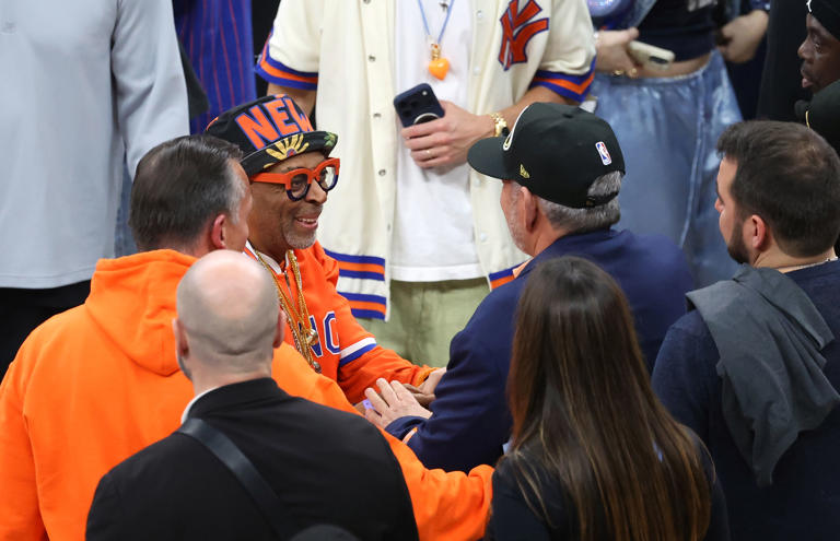 Knicks owner James Dolan and Spike Lee heal feud during Game 4