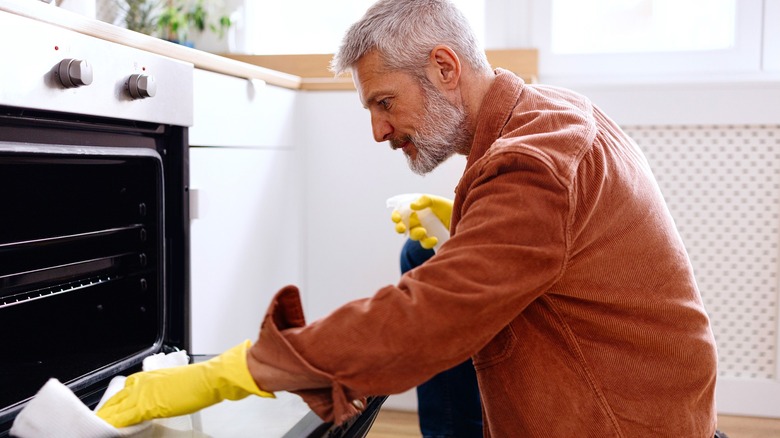 Not just for glass doors: The product you should use to degrease ...