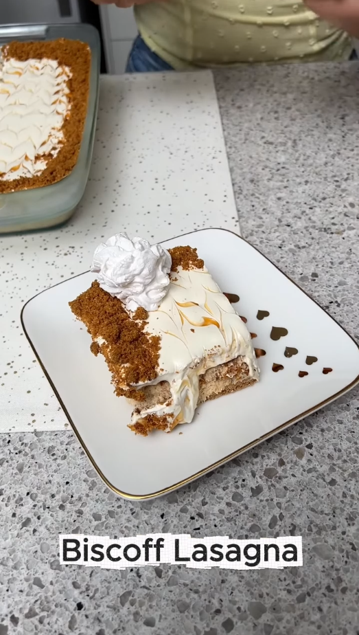 Biscoff lasagna dessert with creamy layers