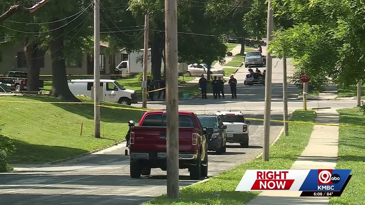'Drop your gun': Witnesses recount scene before police shooting near ...