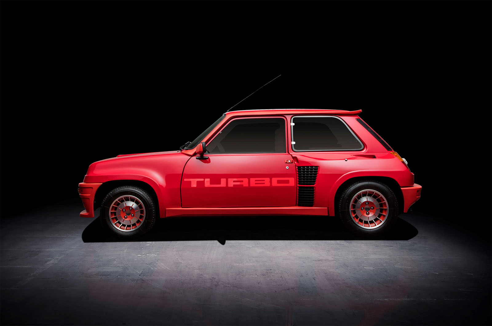 25 of Renault’s greatest performance hits