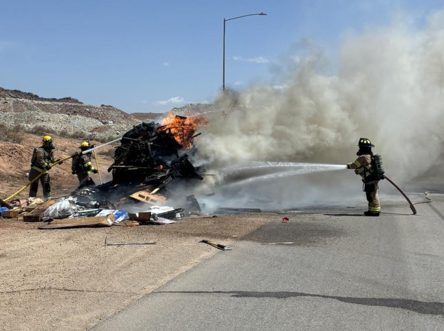 Washington City fire crews work to extinguish trash fire on Country Way