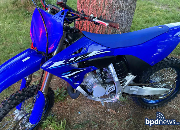 Conductor de moto arrestado por presuntamente agredir a oficial en ...