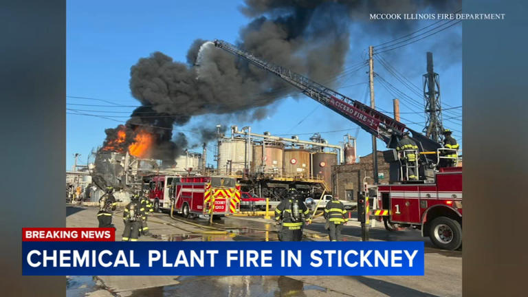 Crews battle fire at chemical plant in Stickney near Cicero, video shows