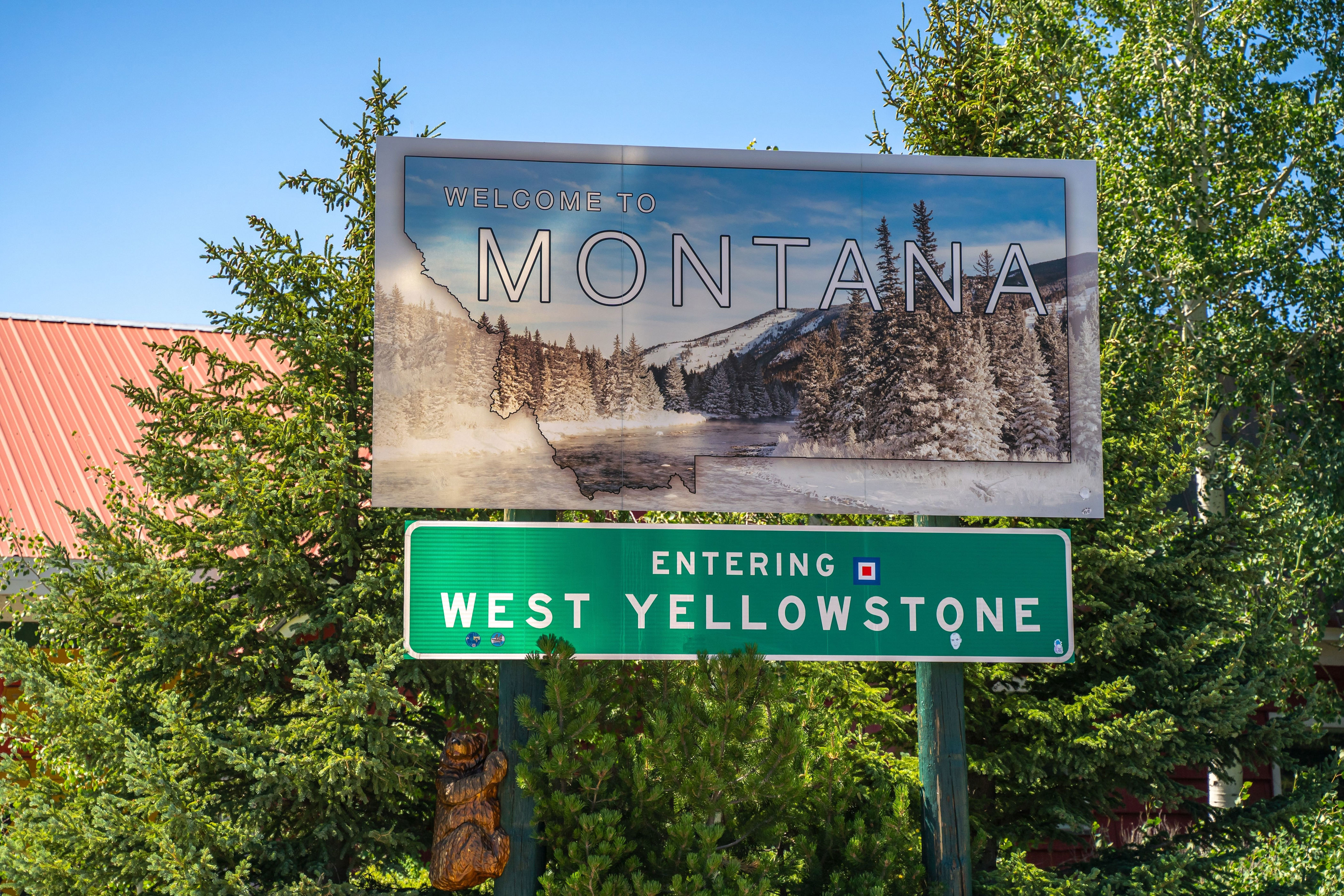Yellowstone's new 9-mile trail frustrates visitors with a sign ...