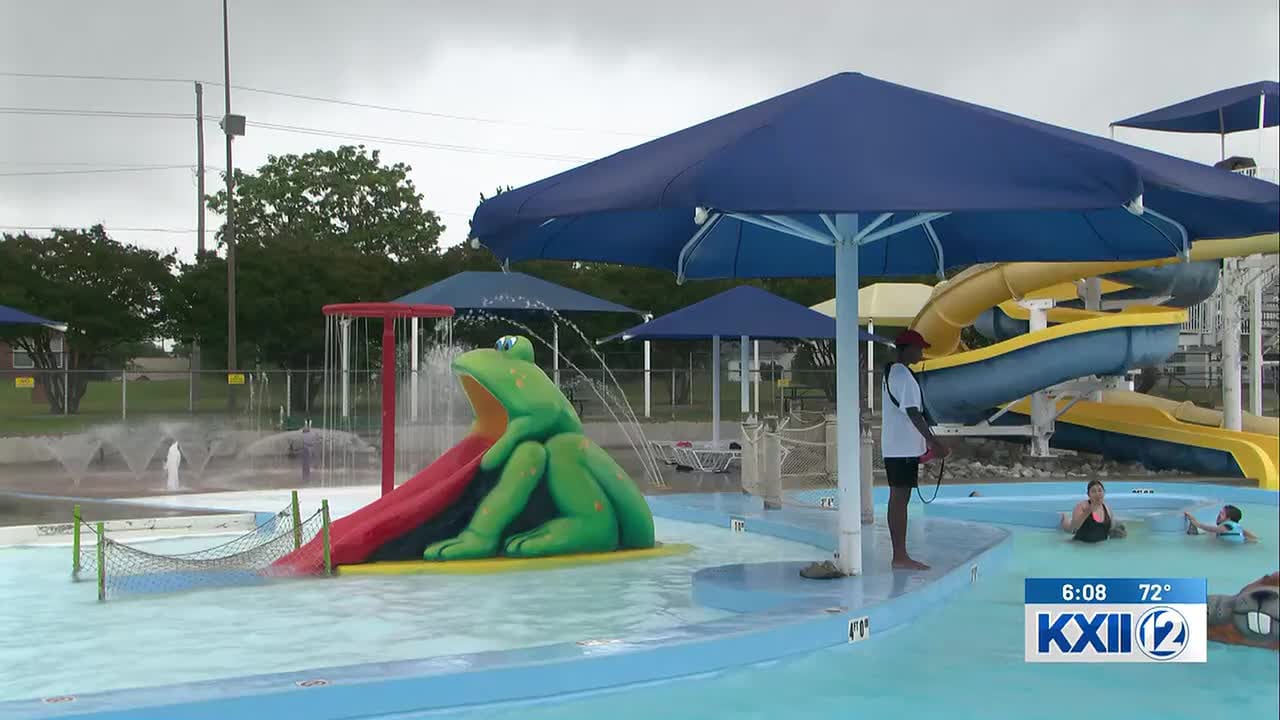 Ardmore water park opens for summer despite rain