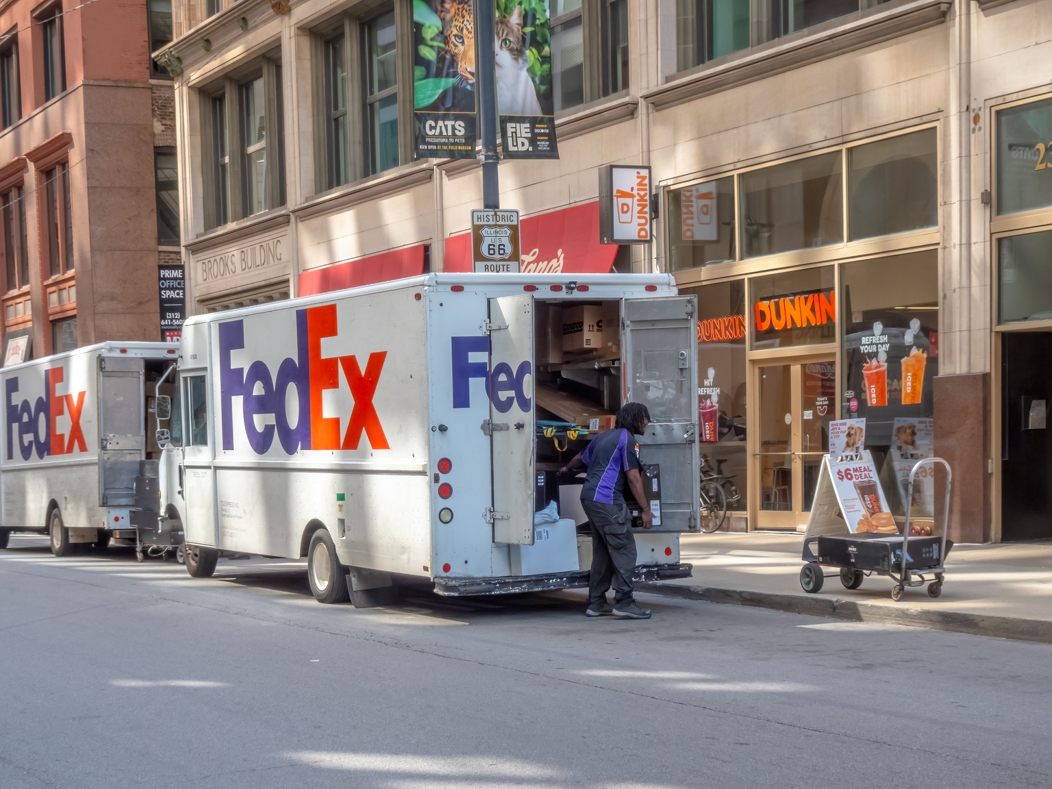 FedEx Freight to join Dow Transports, replacing American Airlines