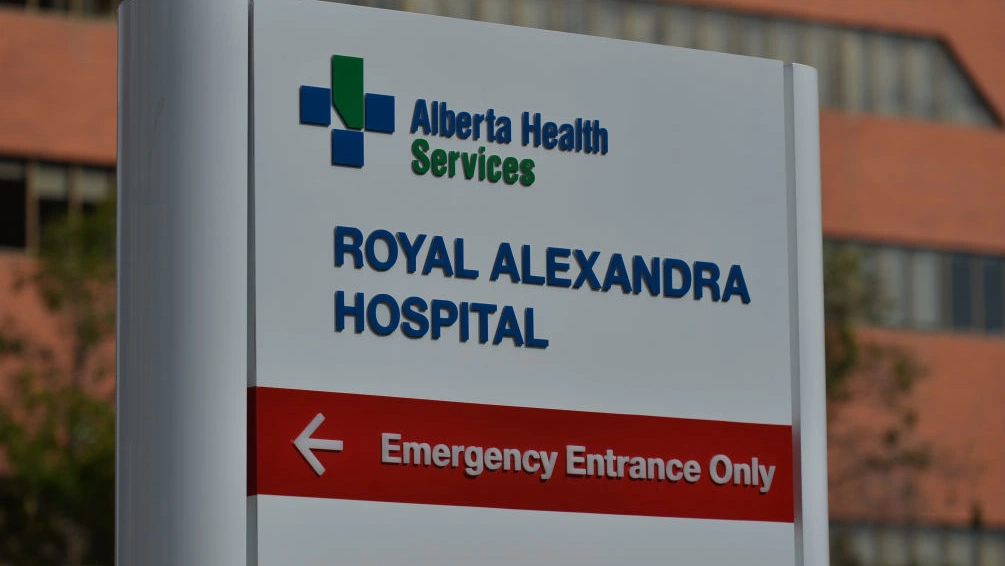 Royal Alexandra Hospital debuts Alberta’s first incision-less ESG