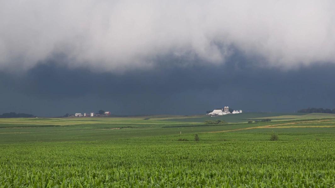 Corn Belt farming linked to stronger, longer-lasting storms