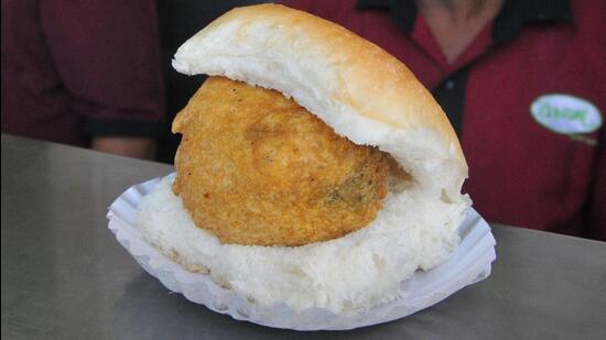 CR withdraws vada pav price hike decision