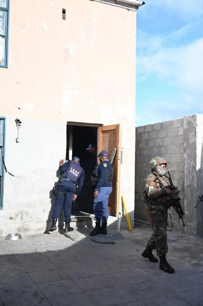 Residents tell Mashatile gang violence still terrorising Tafelsig ...
