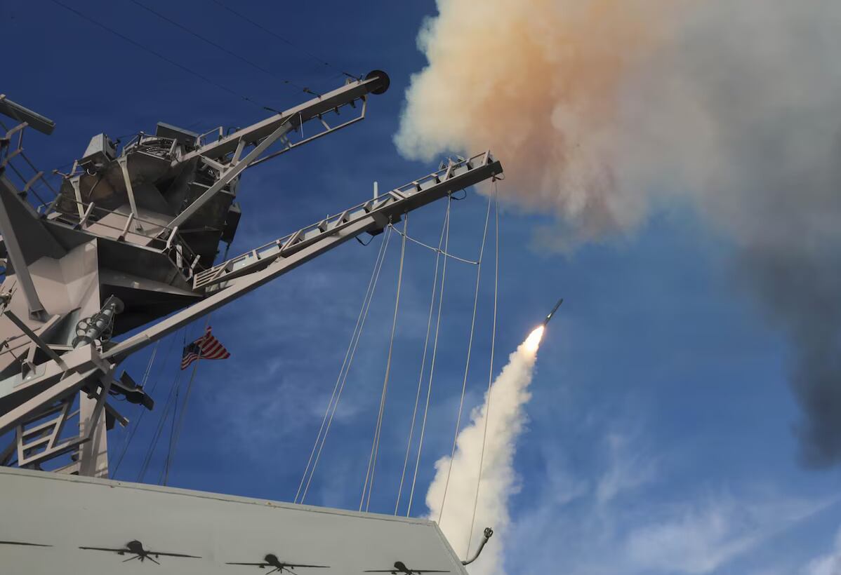 EE.UU. ataca una base iraní en Bandar Abbas tras derribar drones sobre ...