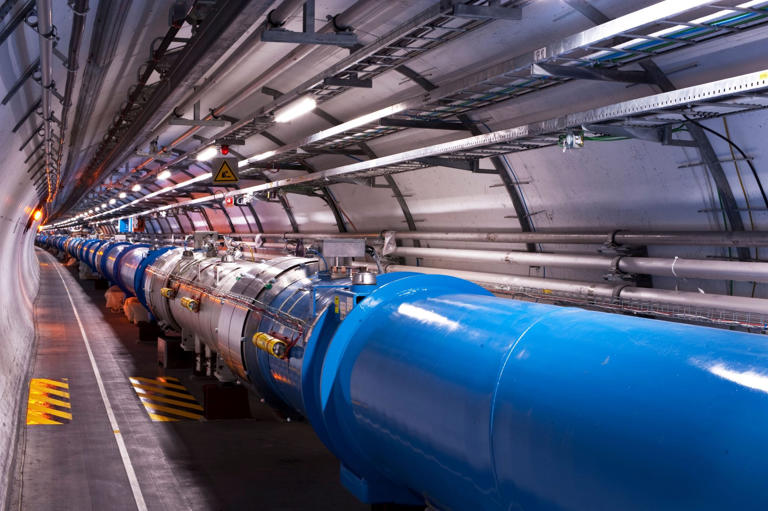⚛️ An anomaly discovered at the LHC, contradicting the Standard Model ...
