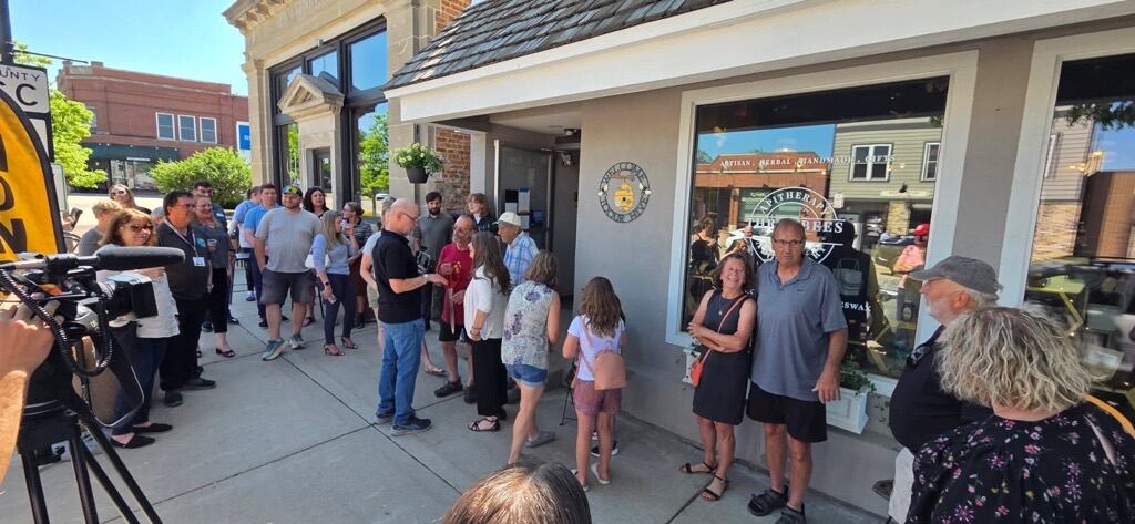Three Bees officially opens in Oregon