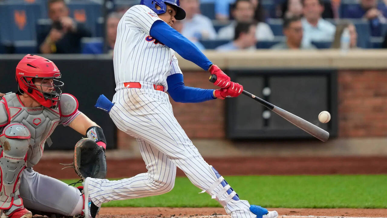 Mets end five-game losing streak with 4-2 victory over Reds