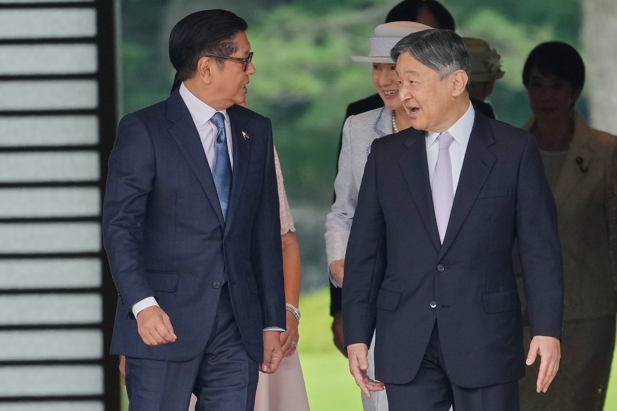 Japan woos visiting Philippine leader during state visit with arms ...