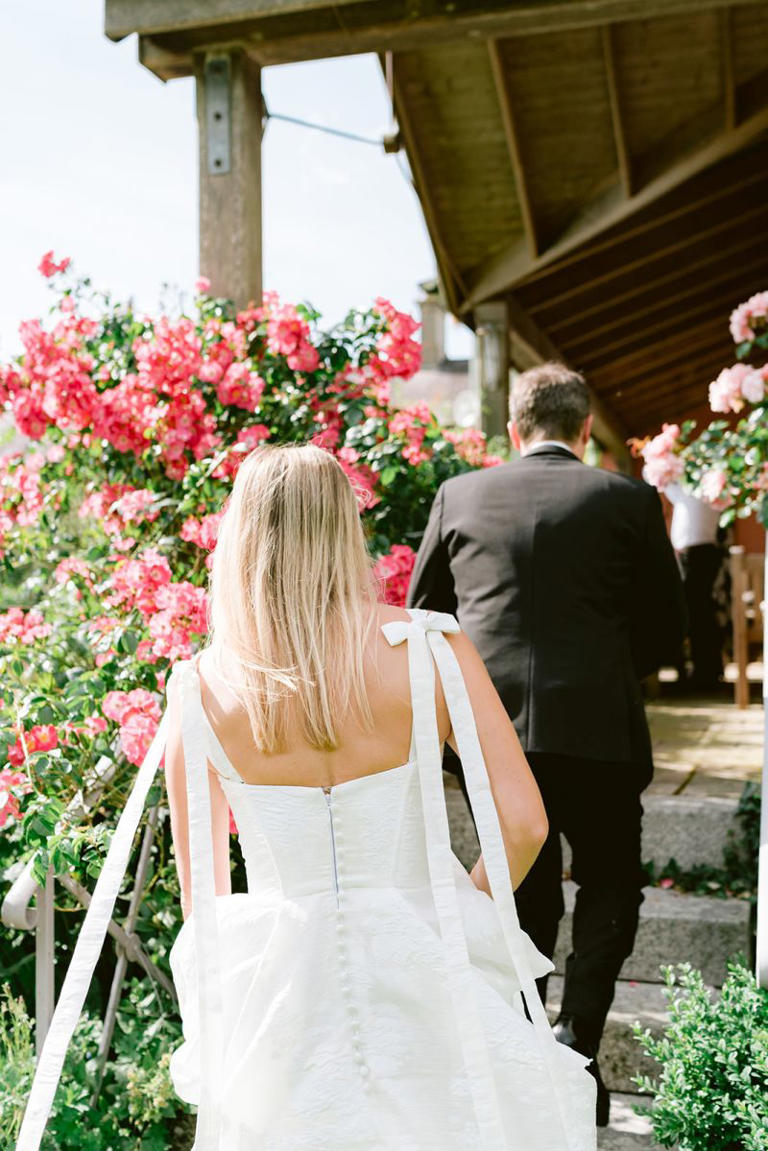 A Sandbrook House dreamy June wedding: Shannon & Cody