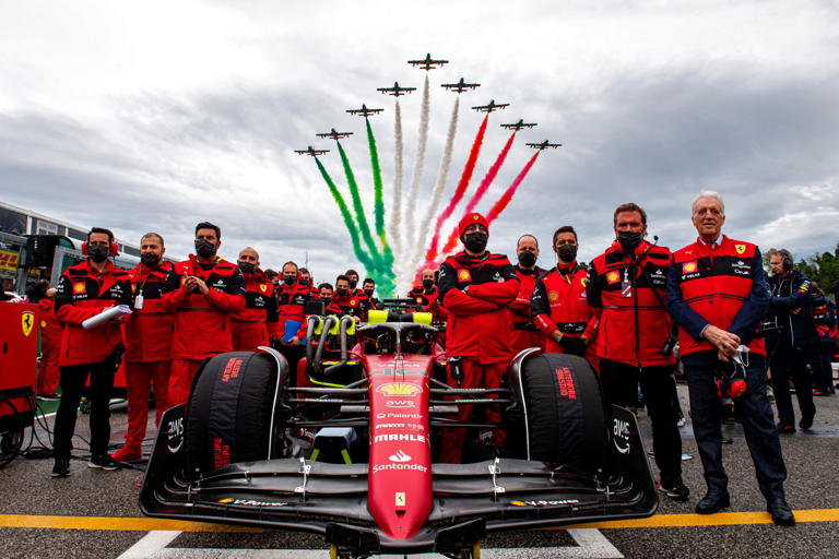Do F1 teams make money?