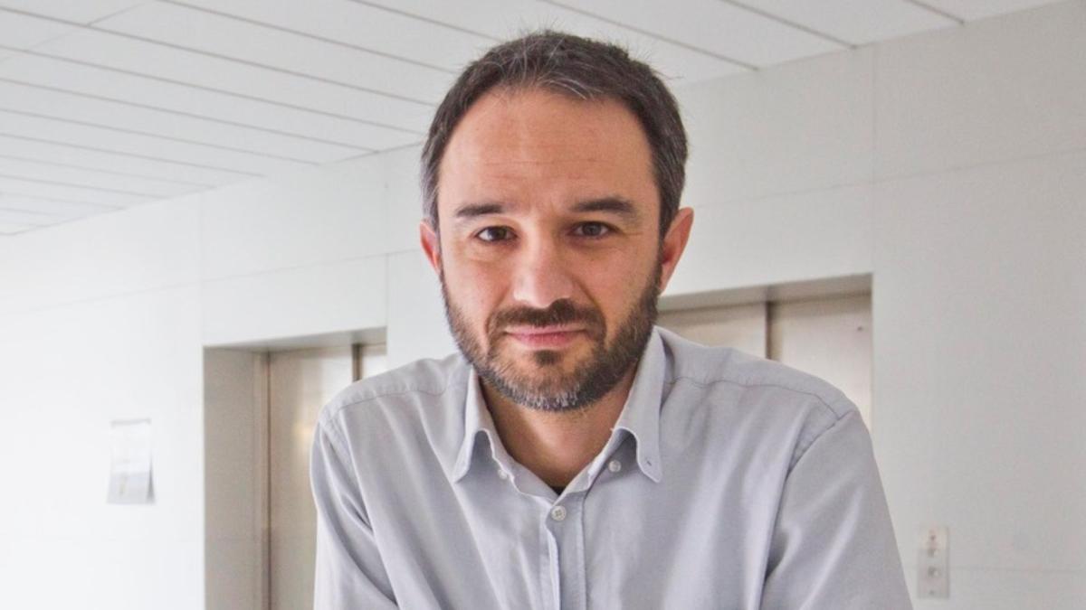 Alex Mira, microbiólogo: “El uso diario de enjuague bucal elimina las ...