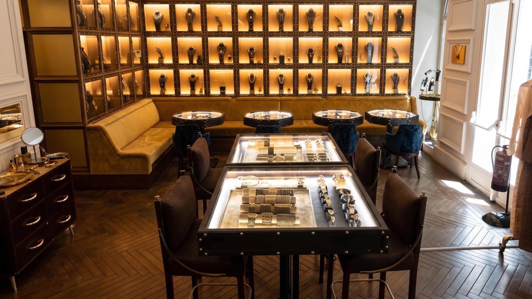 Abre en Madrid el primer 'bar de joyas' de España: come y bebe mientras ...