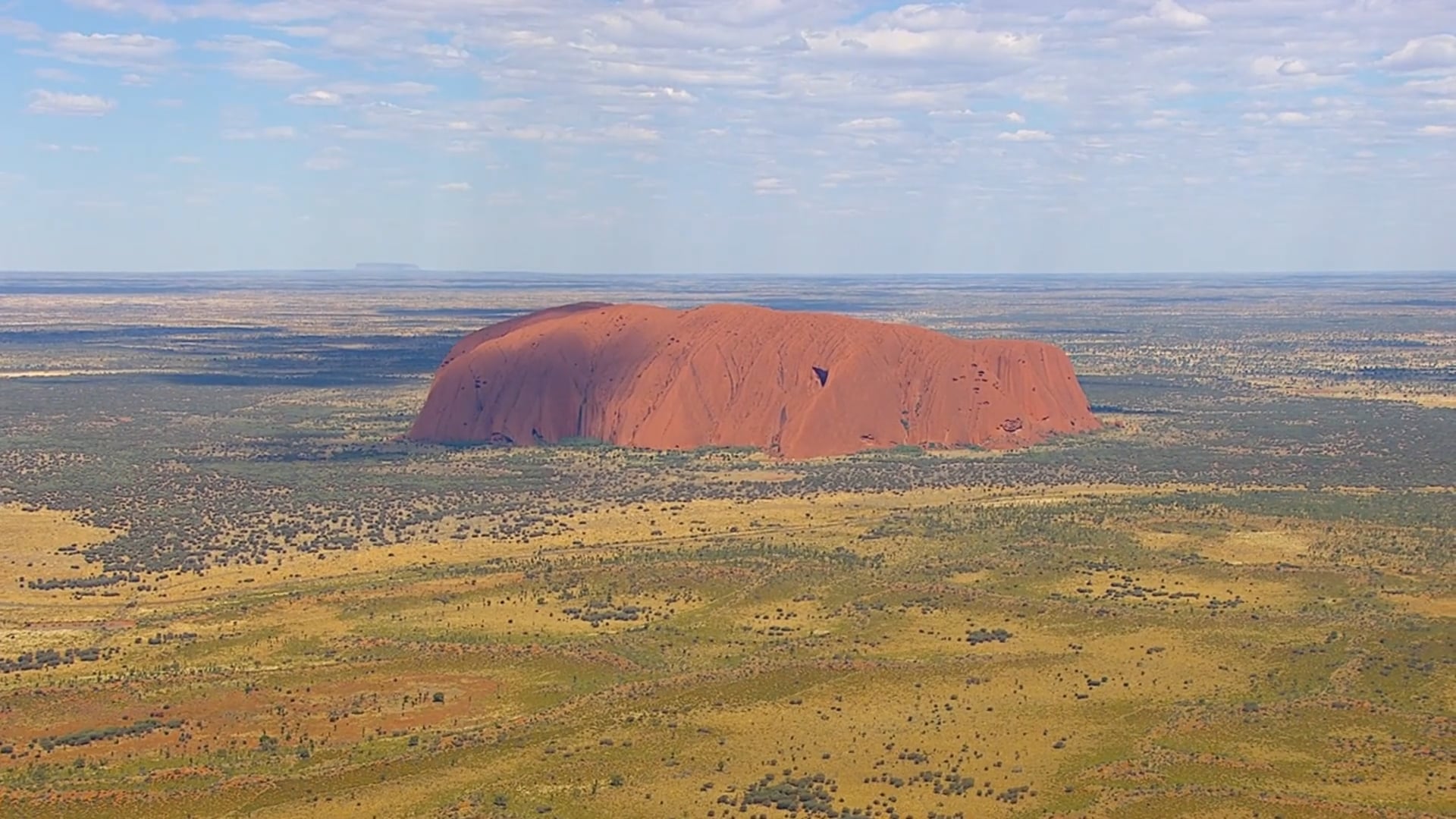 Ayer's Rock: Tur drone monolit batu pasir merah spiritual Australia