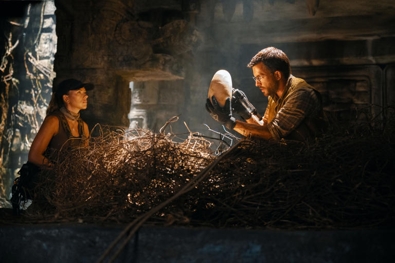 20 terrible movies with great opening scenes