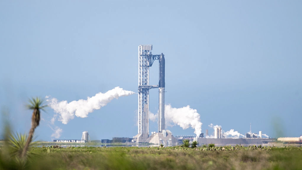 FAA grounds SpaceX Starship after booster failure during test flight
