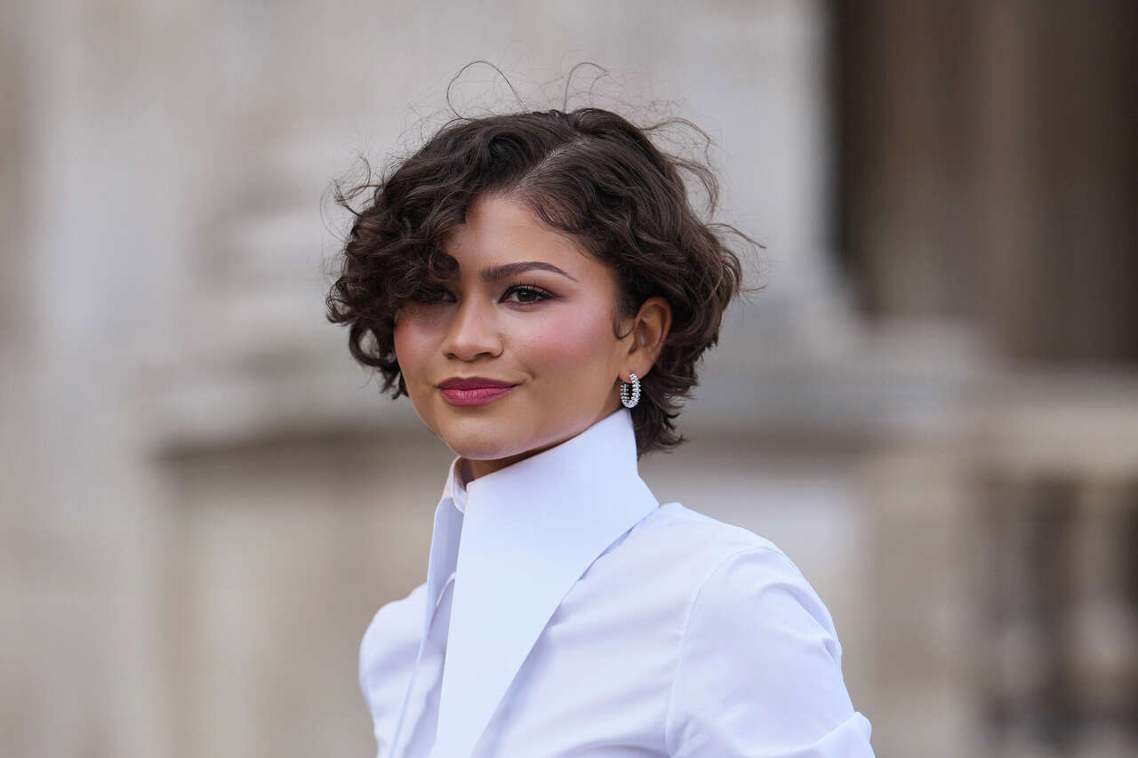 Zendaya visits San Francisco's Clement Street for books, candles, pasta ...