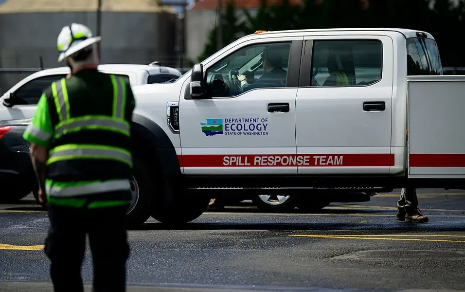 Longview tank rupture recovery shifts as death toll nears 11