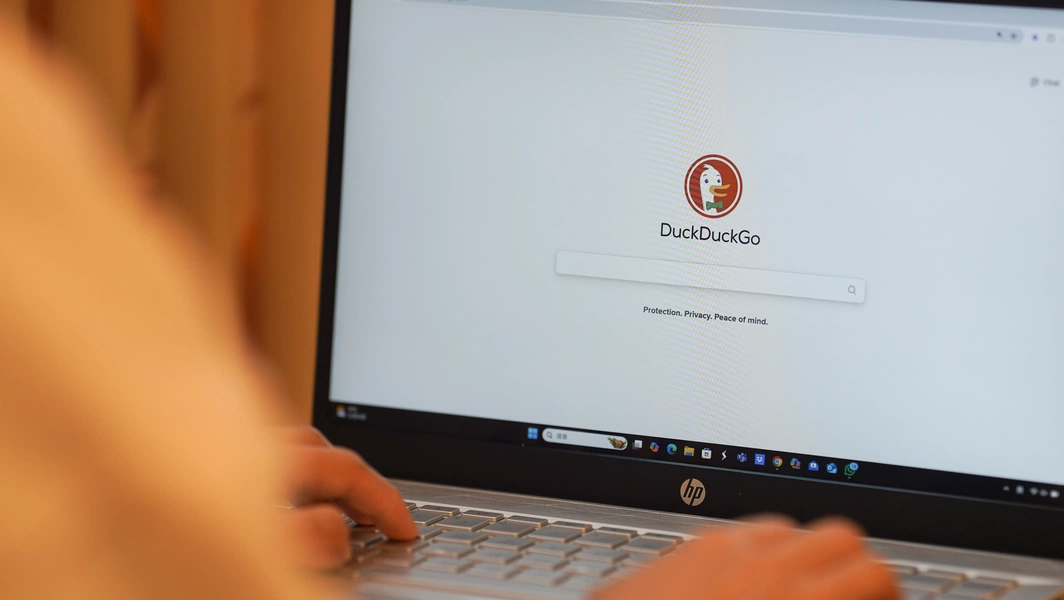 YouTube adds automatic AI video labels as DuckDuckGo gains users