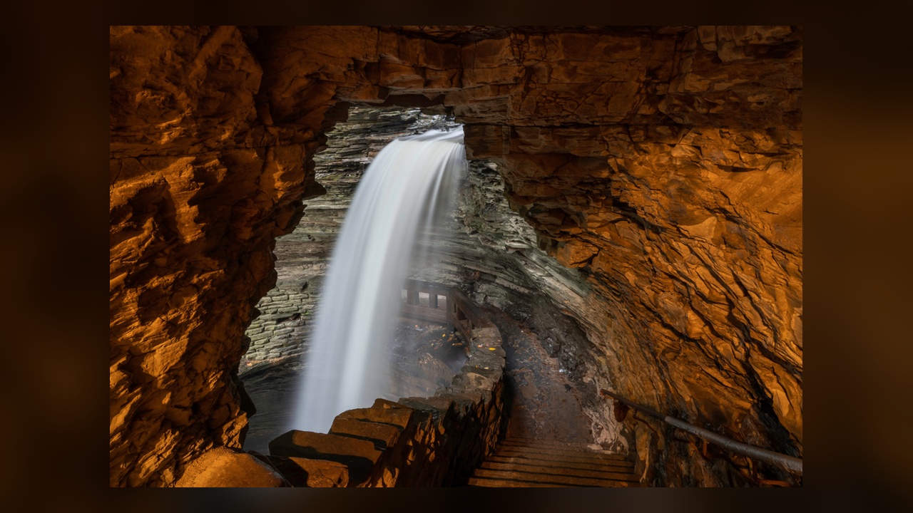 Upstate New York is hiding a 400-foot gorge with 19 waterfalls right ...