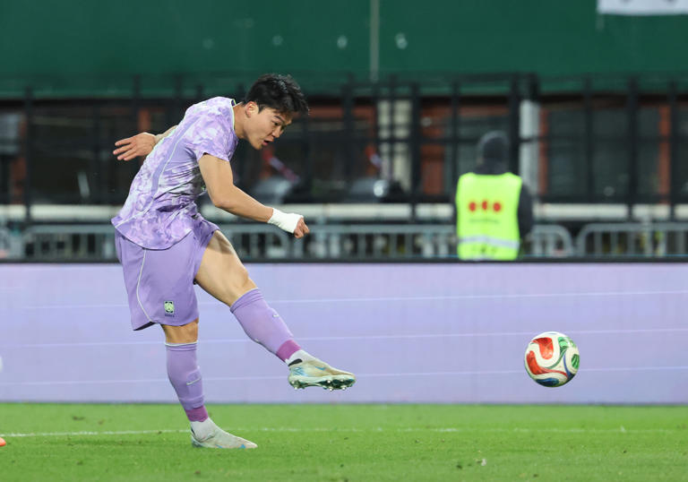 Emerging forward Oh Hyeon-gyu eager to take it all in at first World Cup