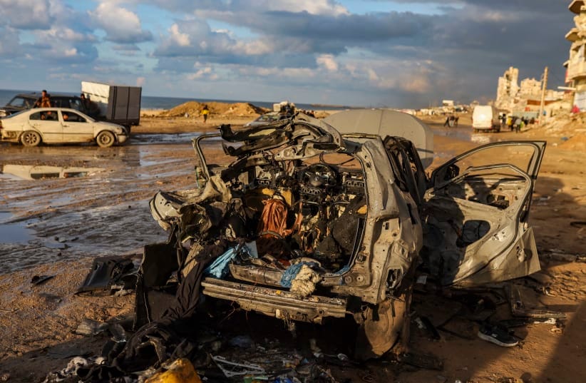 IDF targets two central Hamas commanders in Gaza strikes