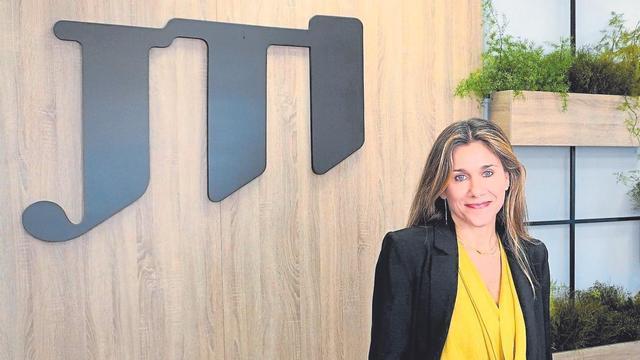 Alejandra Corbera: «Canarias, un territorio estratégico para la ...
