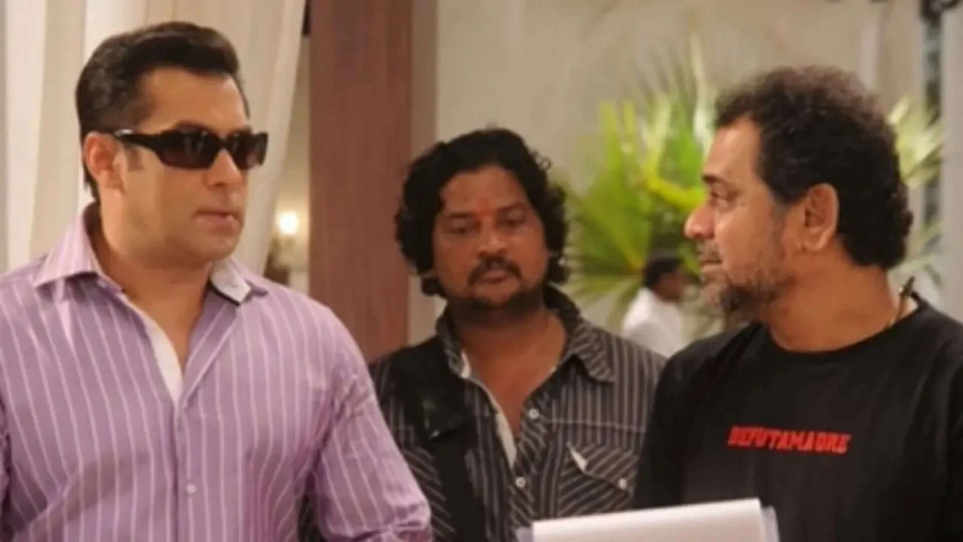 Anees Bazmee celebrates 15 years of Salman Khan and Asin starrer 'Ready ...