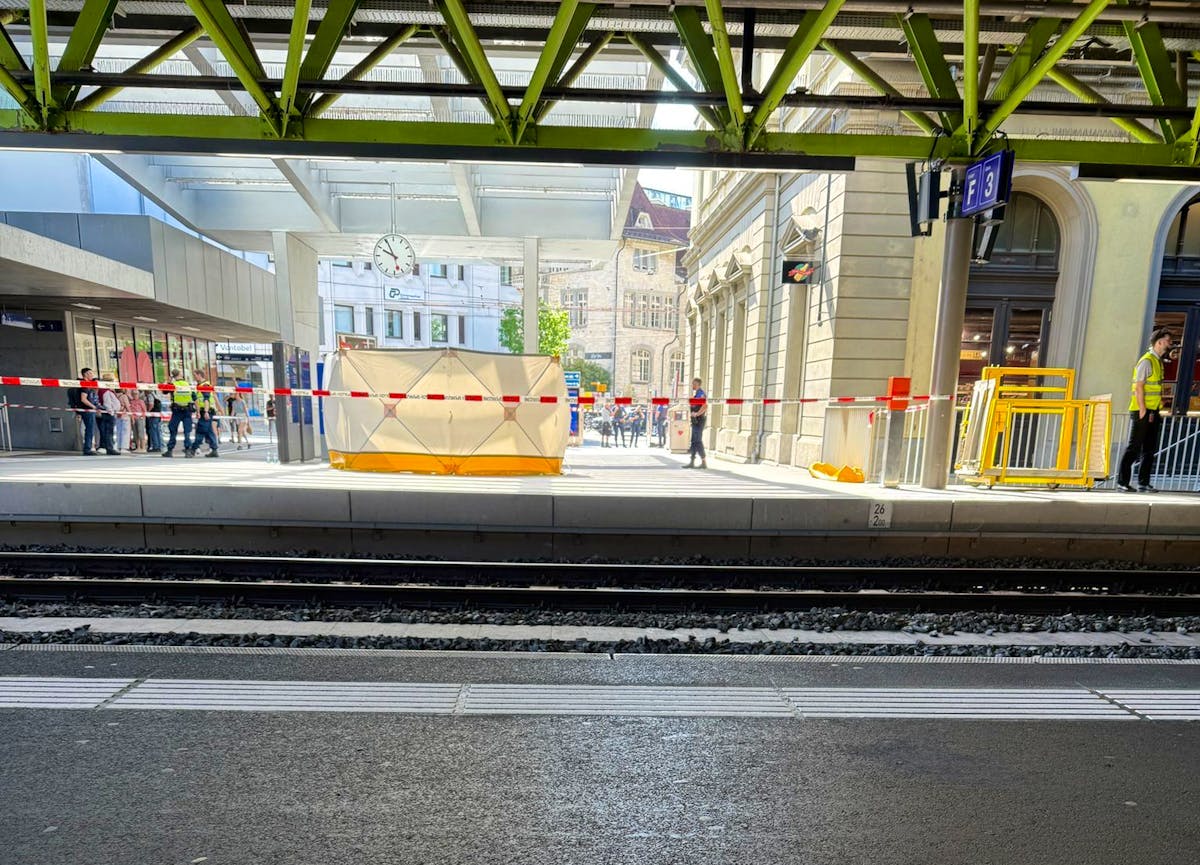 «Er schrie ‹Allahu Akbar› und stach auf vier Personen ein»