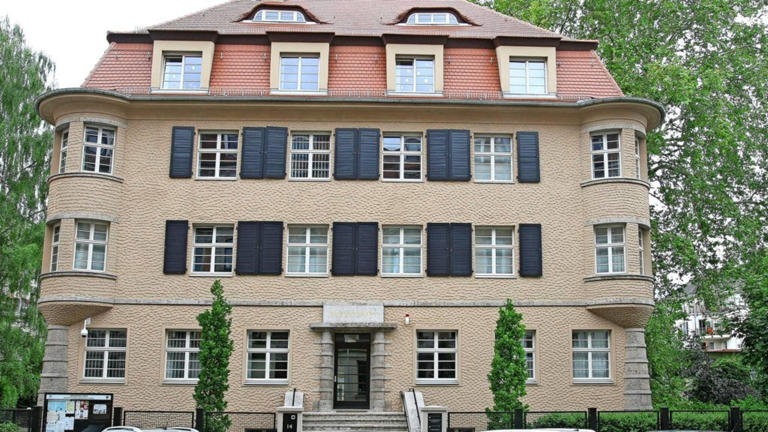 Yad Vashem kommt nach Leipzig: Holocaust-Bildungszentrum im Ariowitsch ...