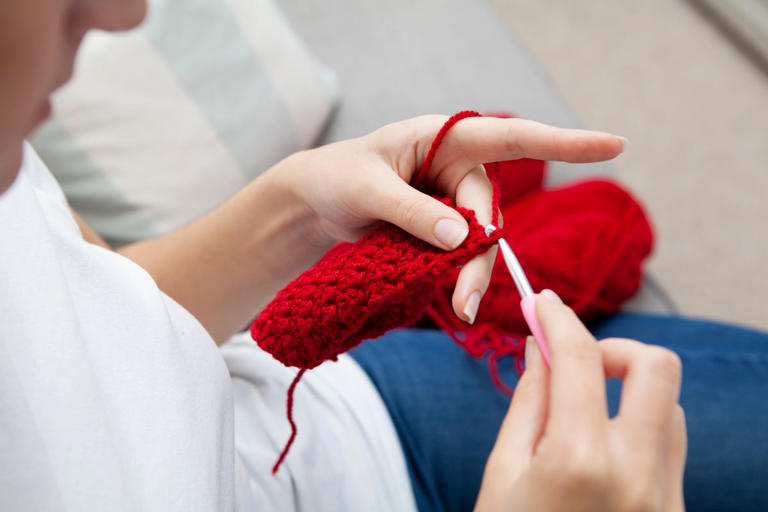 Crochet strawberry granny squares are the whimsical summer trend you’ll ...