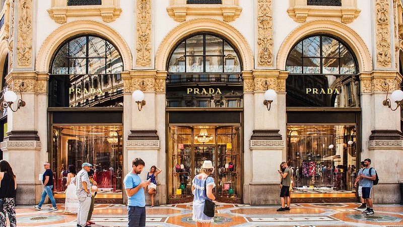 The best luxury shopping destinations around the world