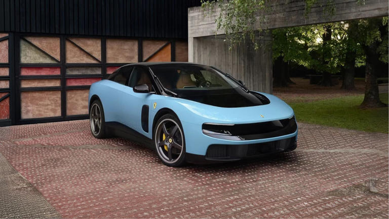 Schiaffo all'auto elettrica Ferrari Luce dal presidente di ...