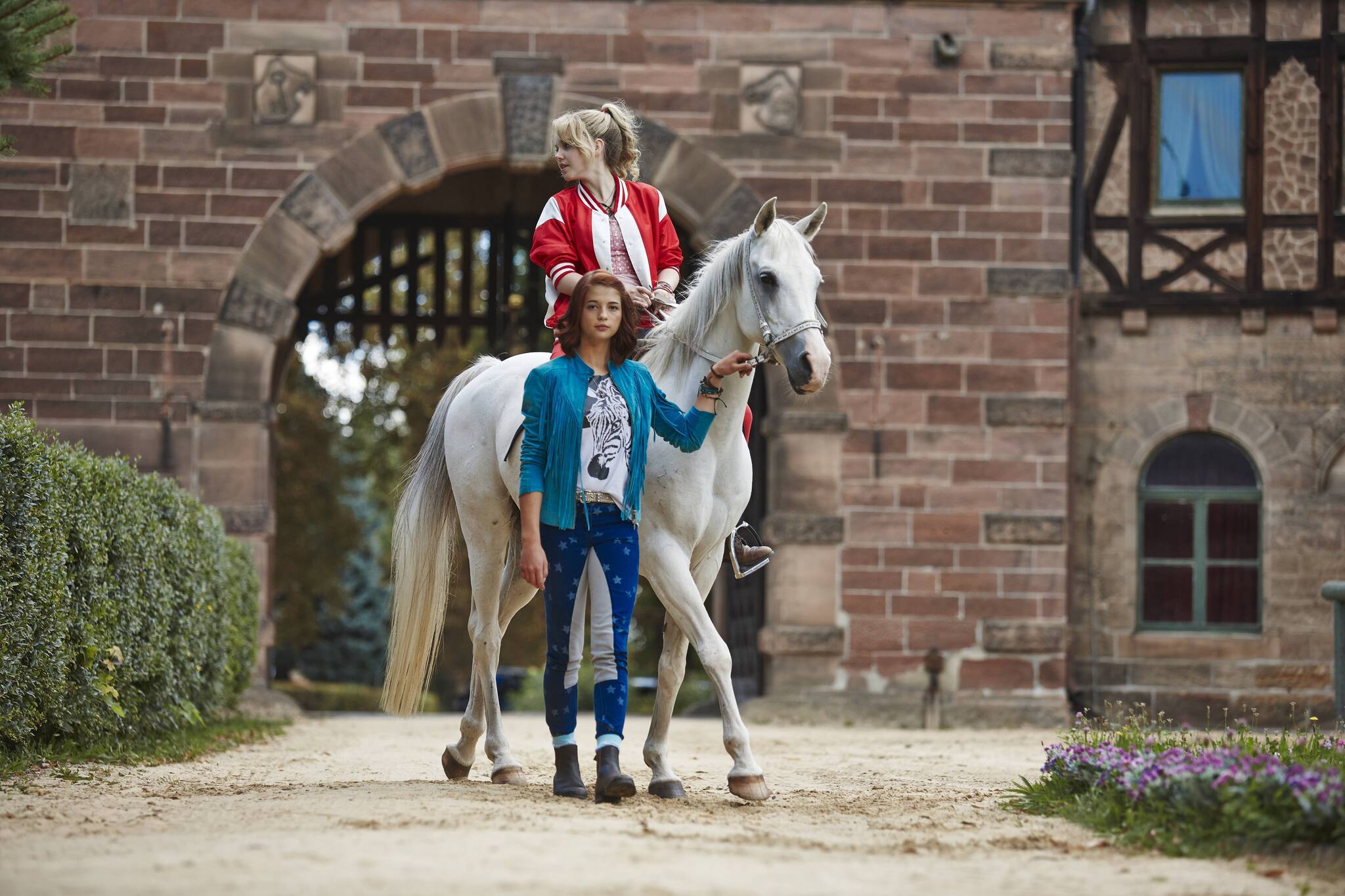 Der weltweit erste „Bibi & Tina“-Freizeitpark eröffnet 2027 in Brandenburg