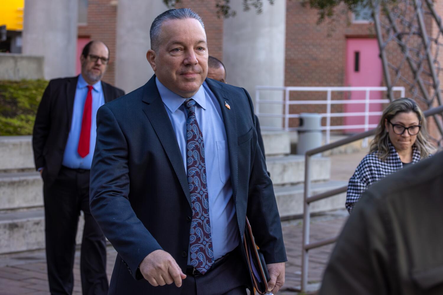 Luna faces off against ex-Sheriff Villanueva in crowded primary rematch